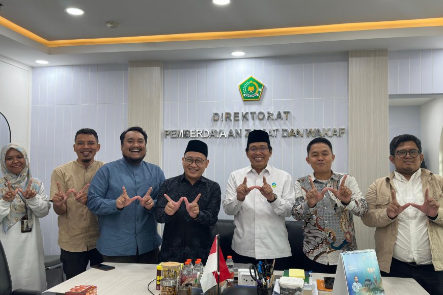 Prof Waryono Dukung Kampanye Hutan Wakaf - Mosaic Indonesia