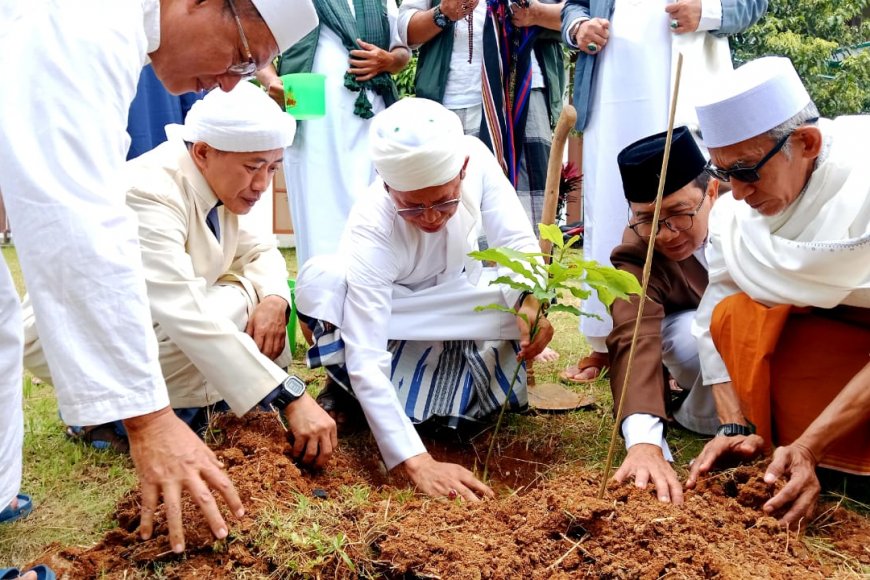 Azzikra release 25 hectares of Waqf Forest - Mosaic Indonesia